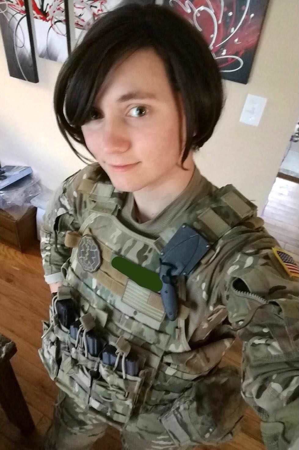 Army fem | Scrolller