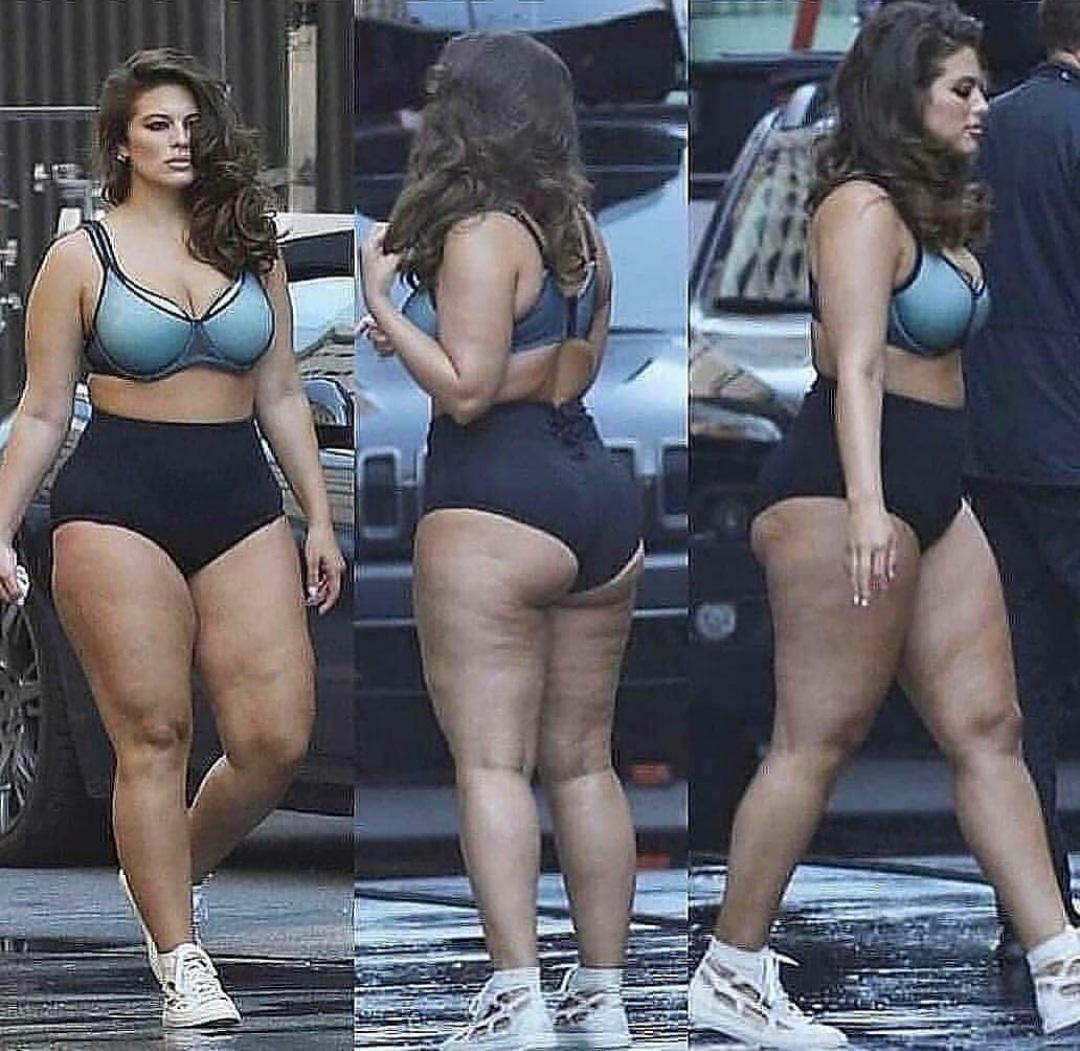 Ashley Graham looking hot as always | Scrolller