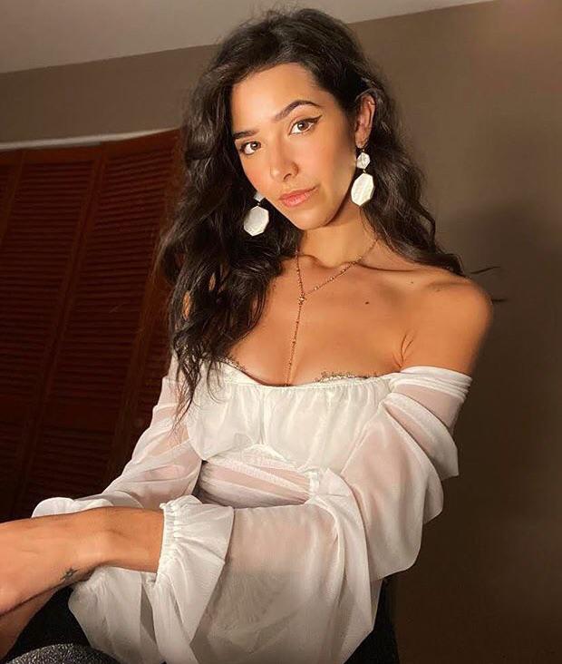 ASMR Glow | Scrolller