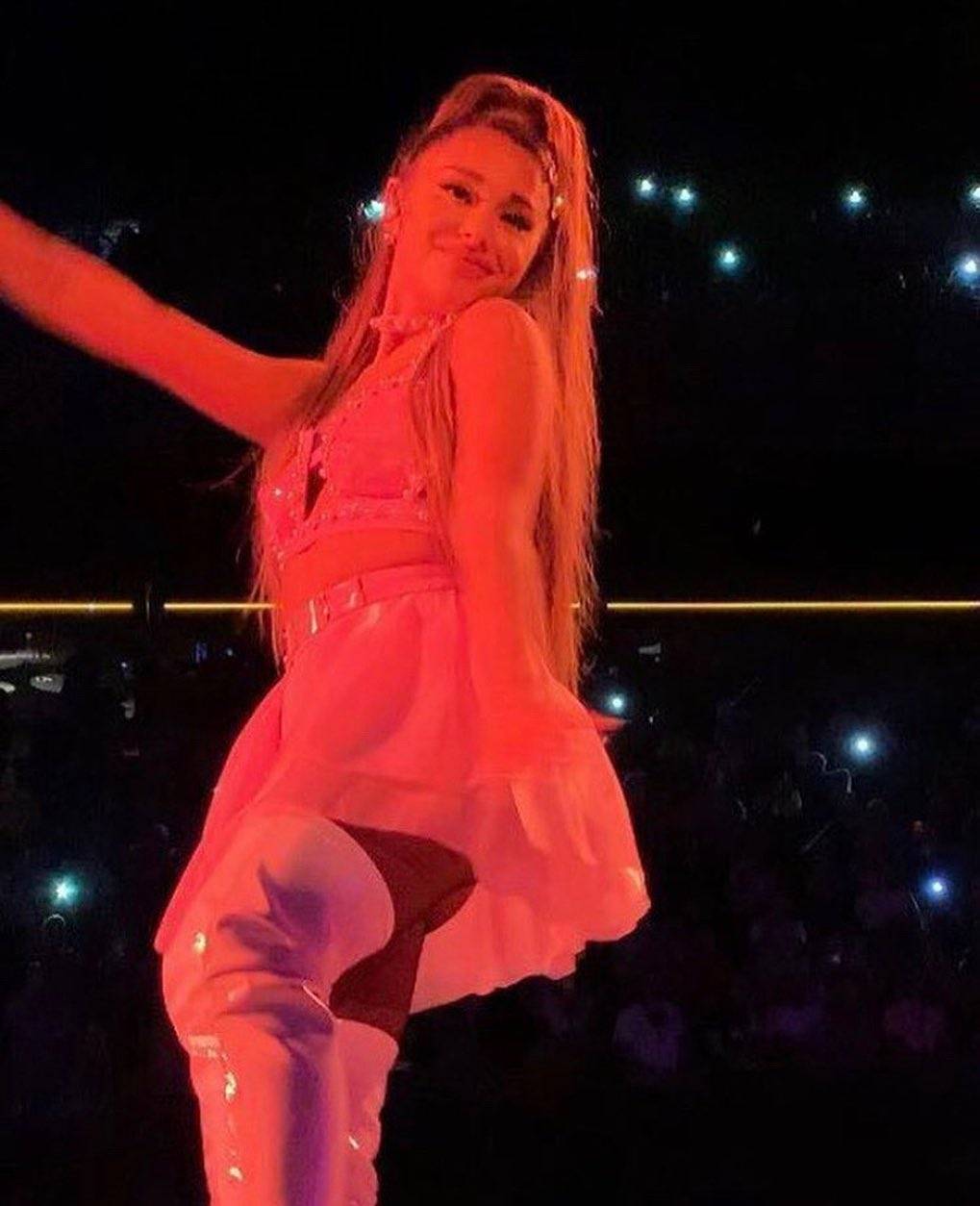 Ass cheek | Scrolller