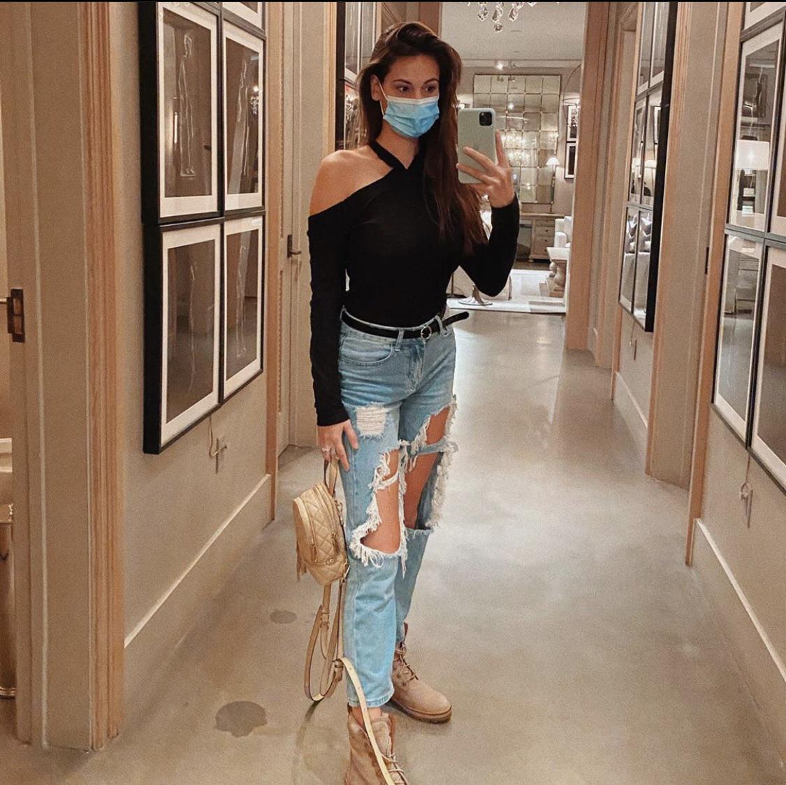 At the mall | Scrolller