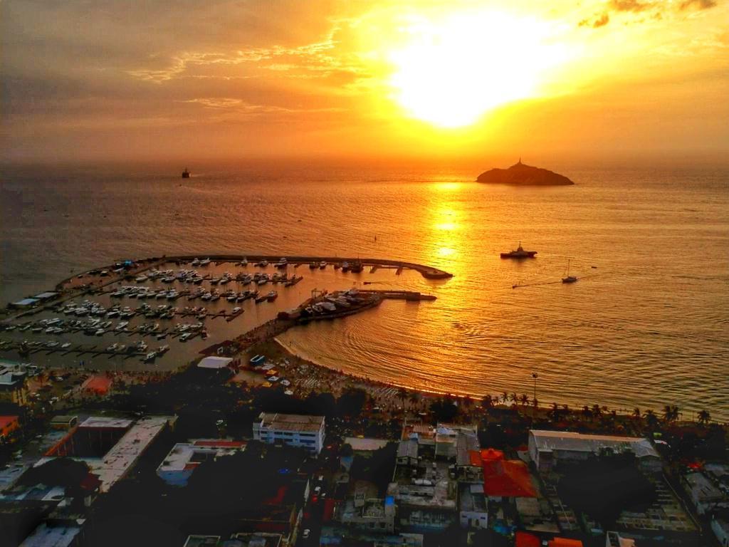 Atardecer en Santa Marta | Scrolller
