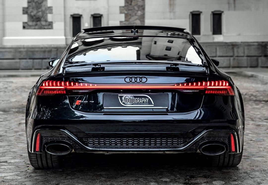 Audi RS7 | Scrolller