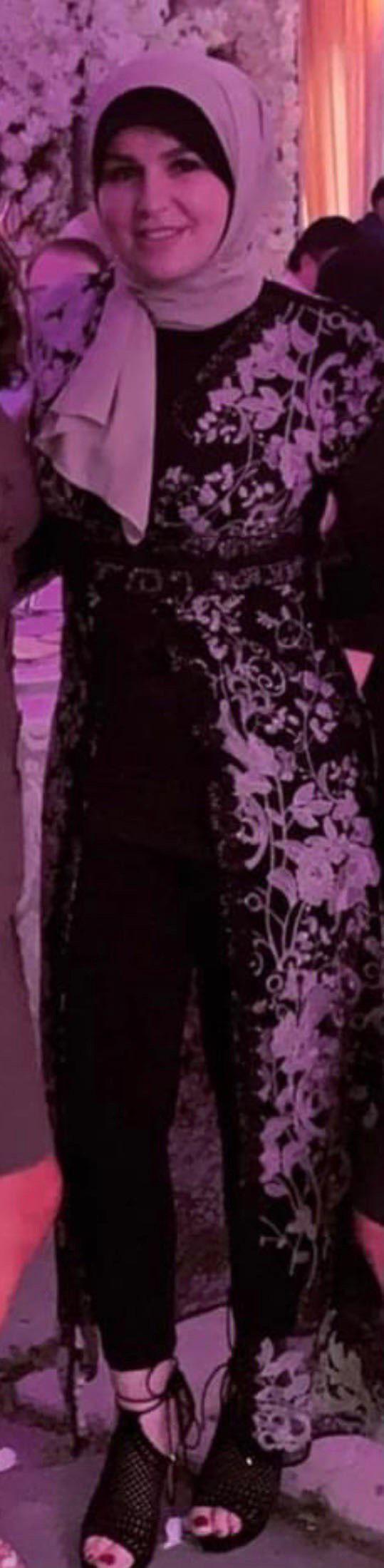 Auntie 48 4 kids she a milf? | Scrolller