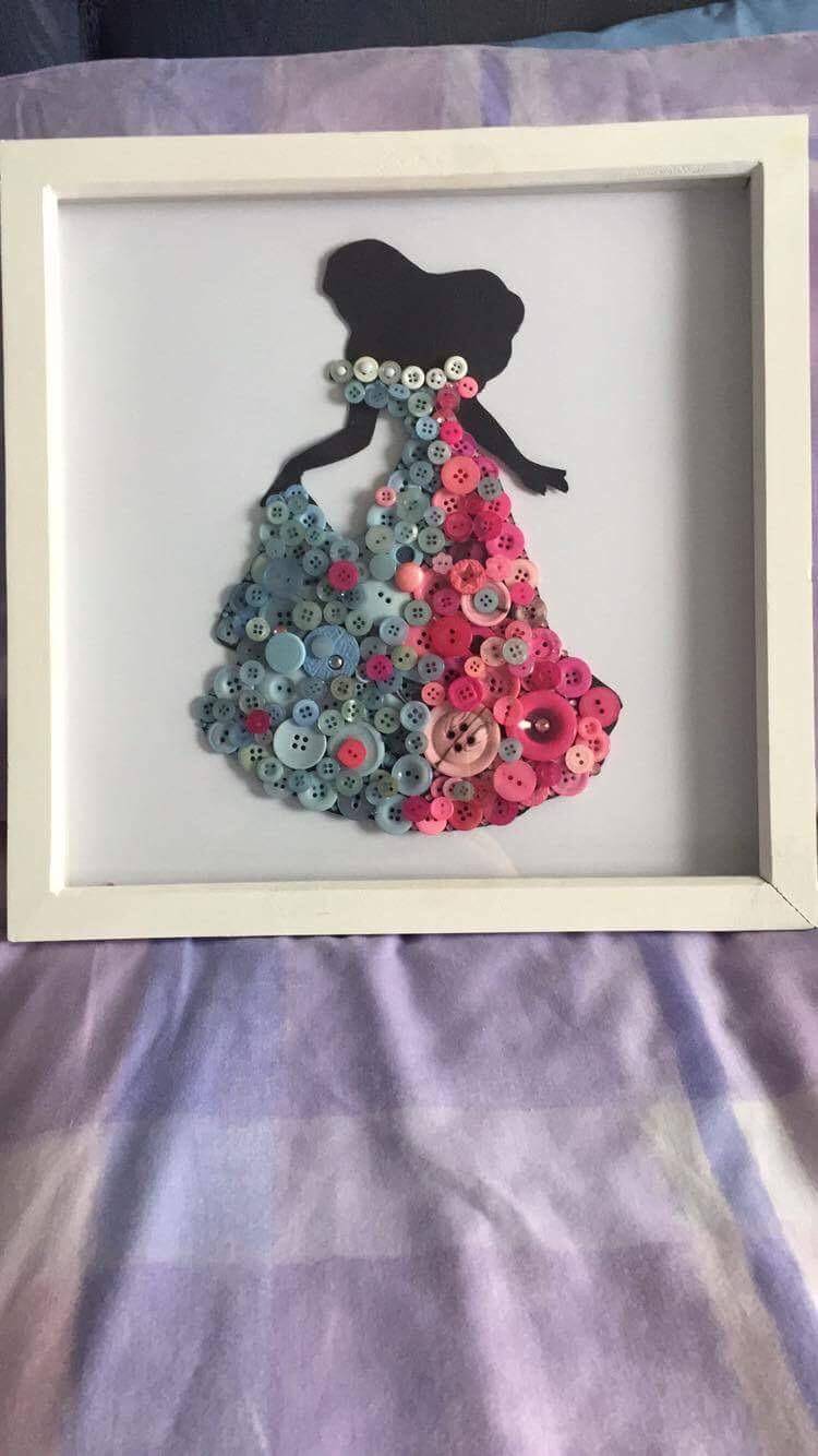 Aurora caught between colours | Scrolller