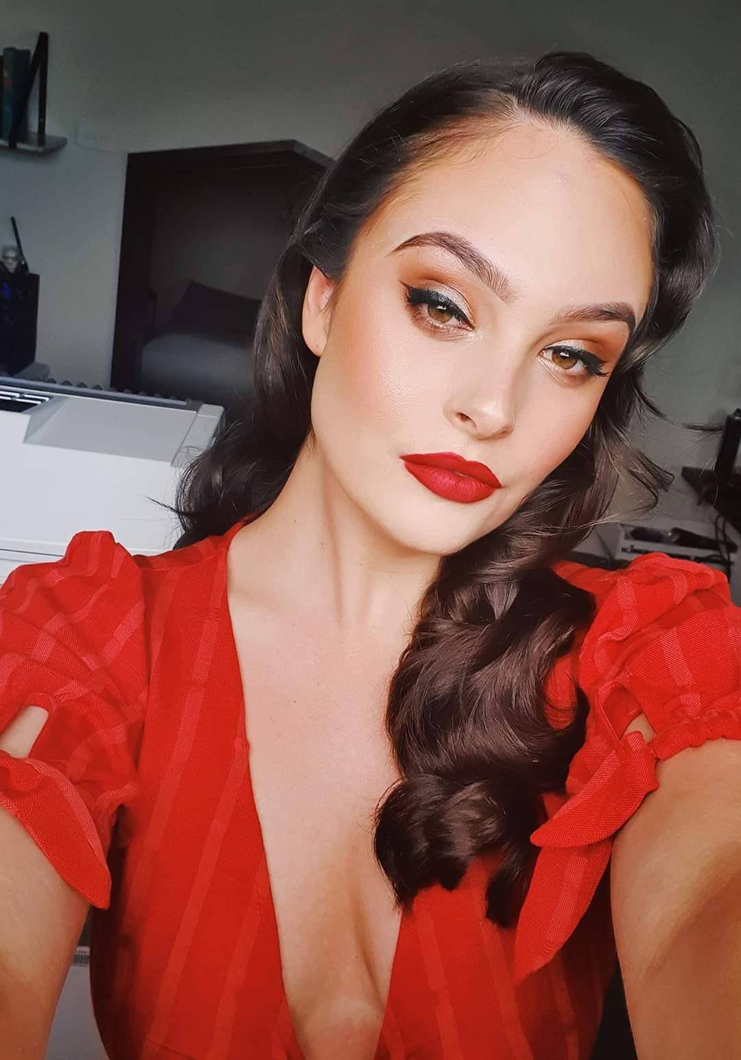 Aussie girl… | Scrolller