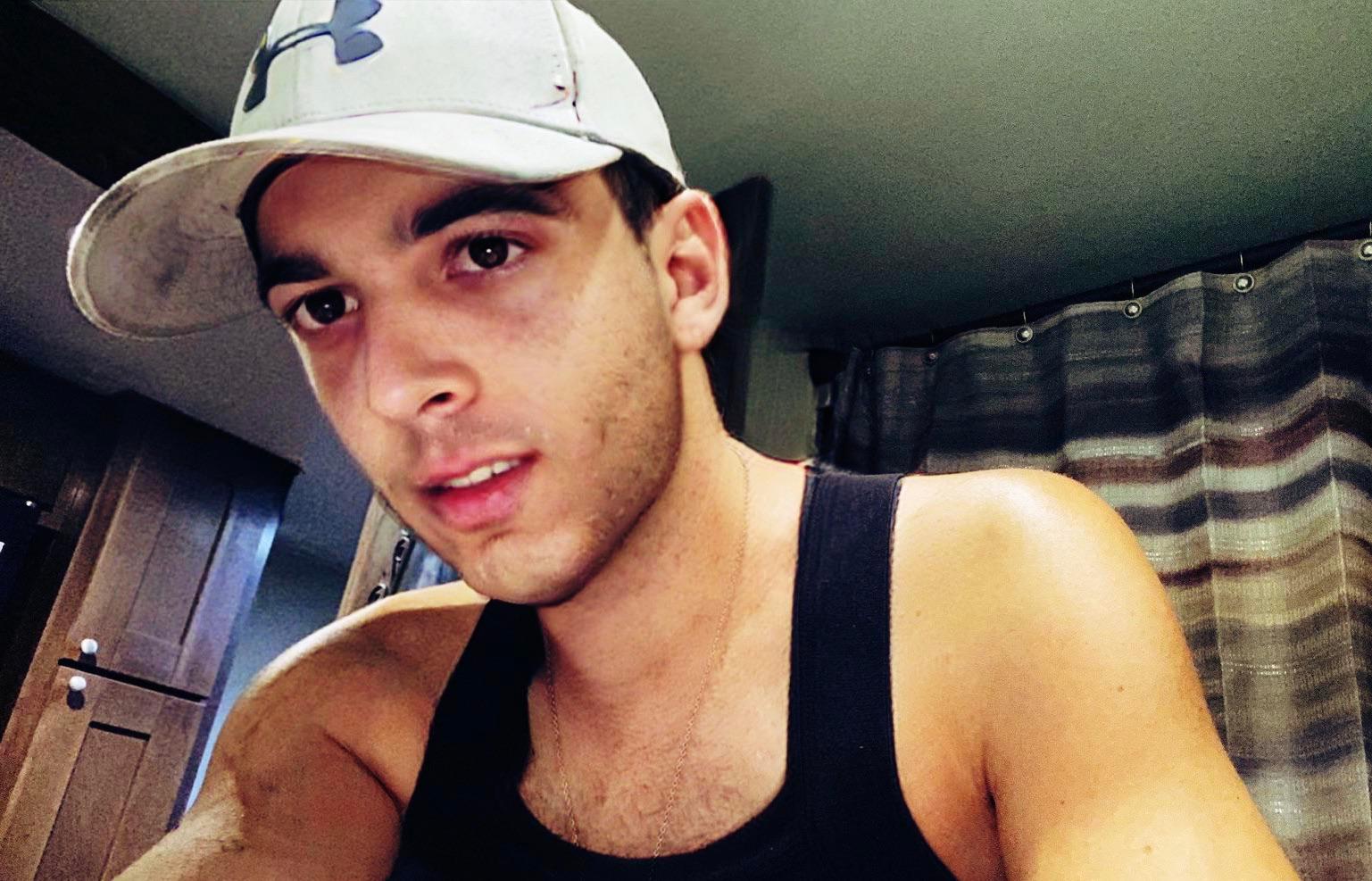 Austin Tx Dude Iso Str8 Bro Hit Me Up Just Opened My First Beer Of The
