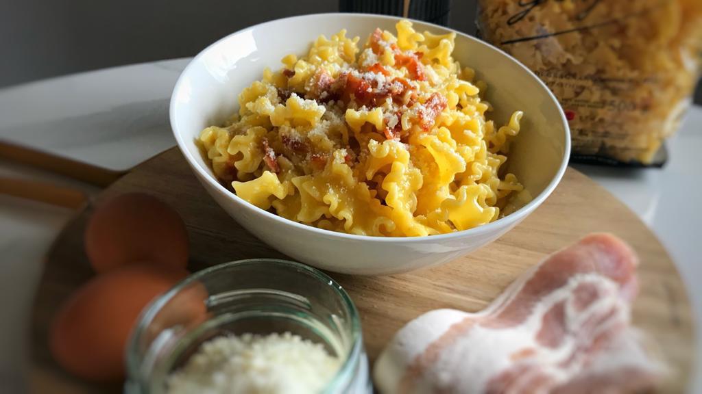 Authentic pasta carbonara! Recipe in the comments below🤤😋 | Scrolller