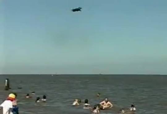 AV-8B Harrier II crash into the ocean | Scrolller