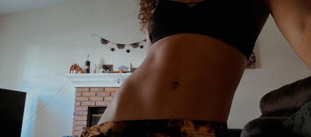 AvaLuna96 24F 🥀🖤 First post here, hello loves 🖤 | Scrolller