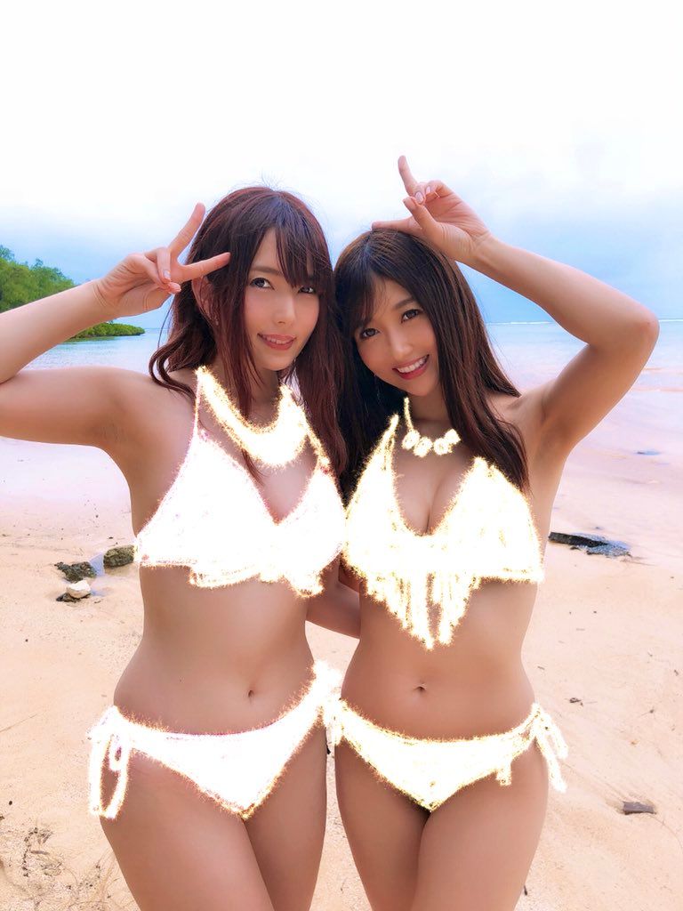 Awesome beach attire | Scrolller