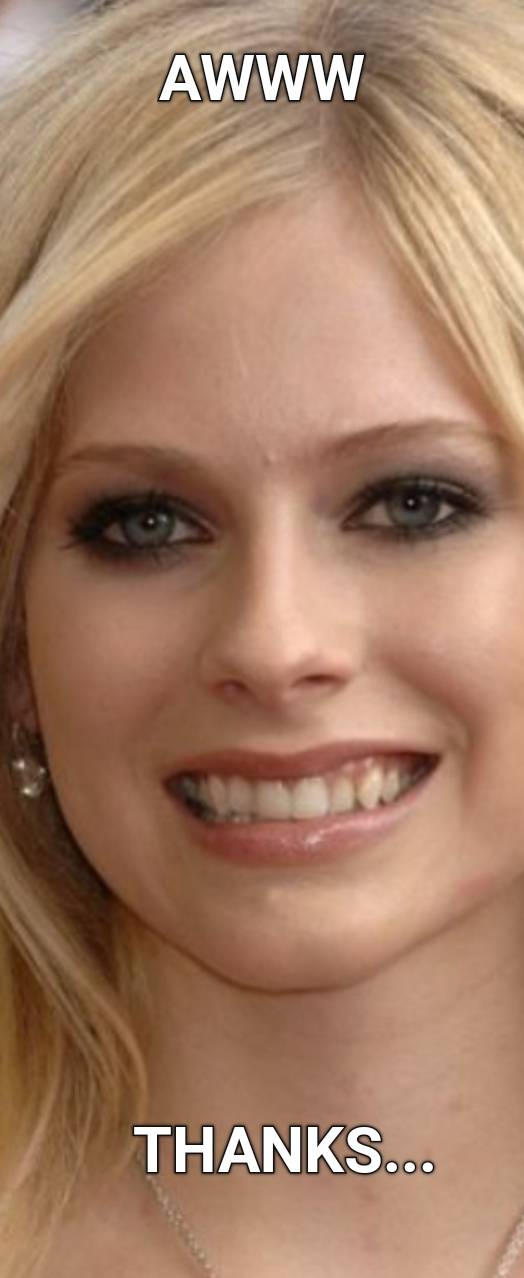 Awkward Avril face has meme potential | Scrolller