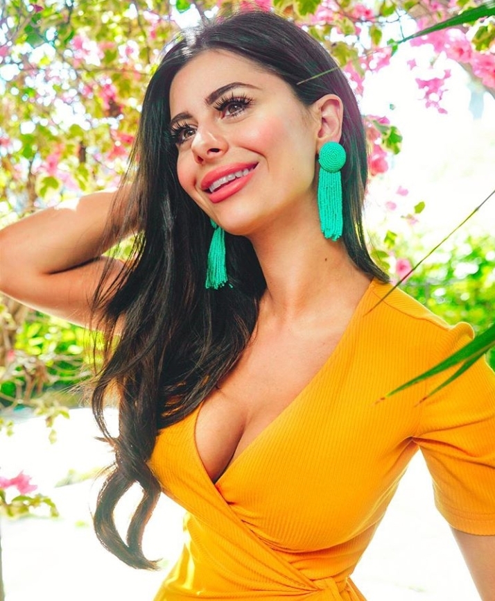 Azzyland #8 | *8 | Scrolller