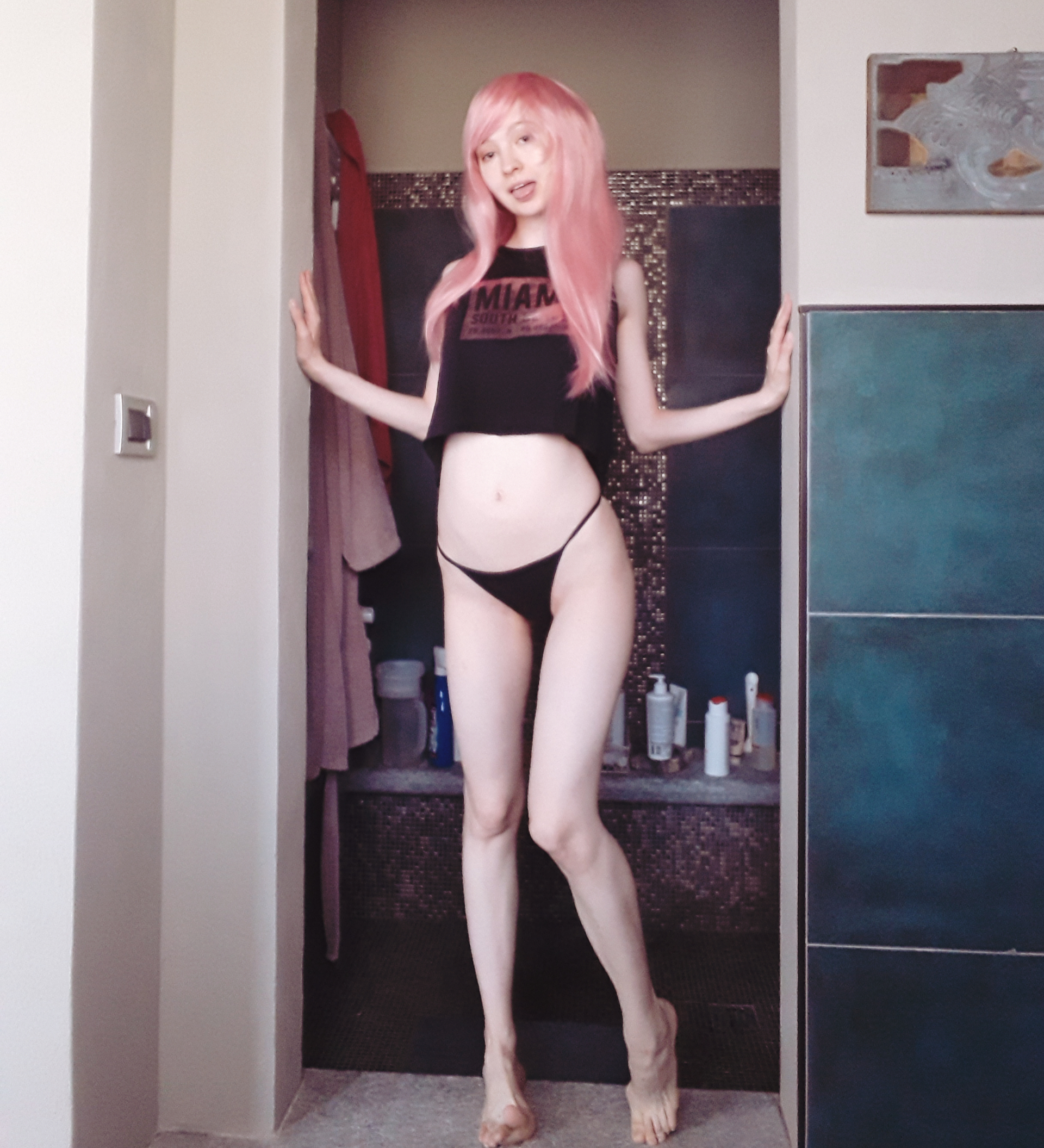 Very skinny | Scrolller