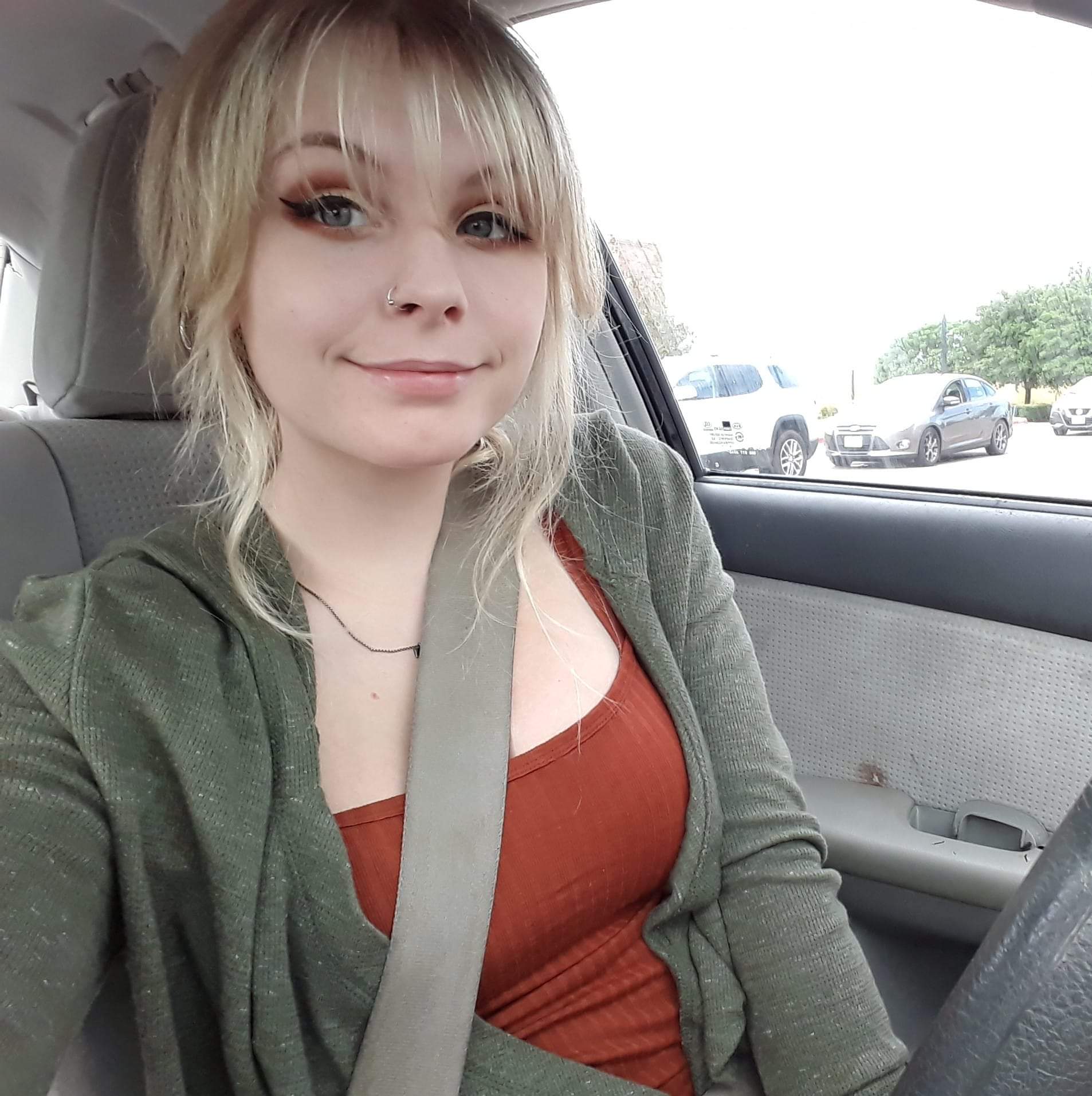 Backseat Cutie | Scrolller