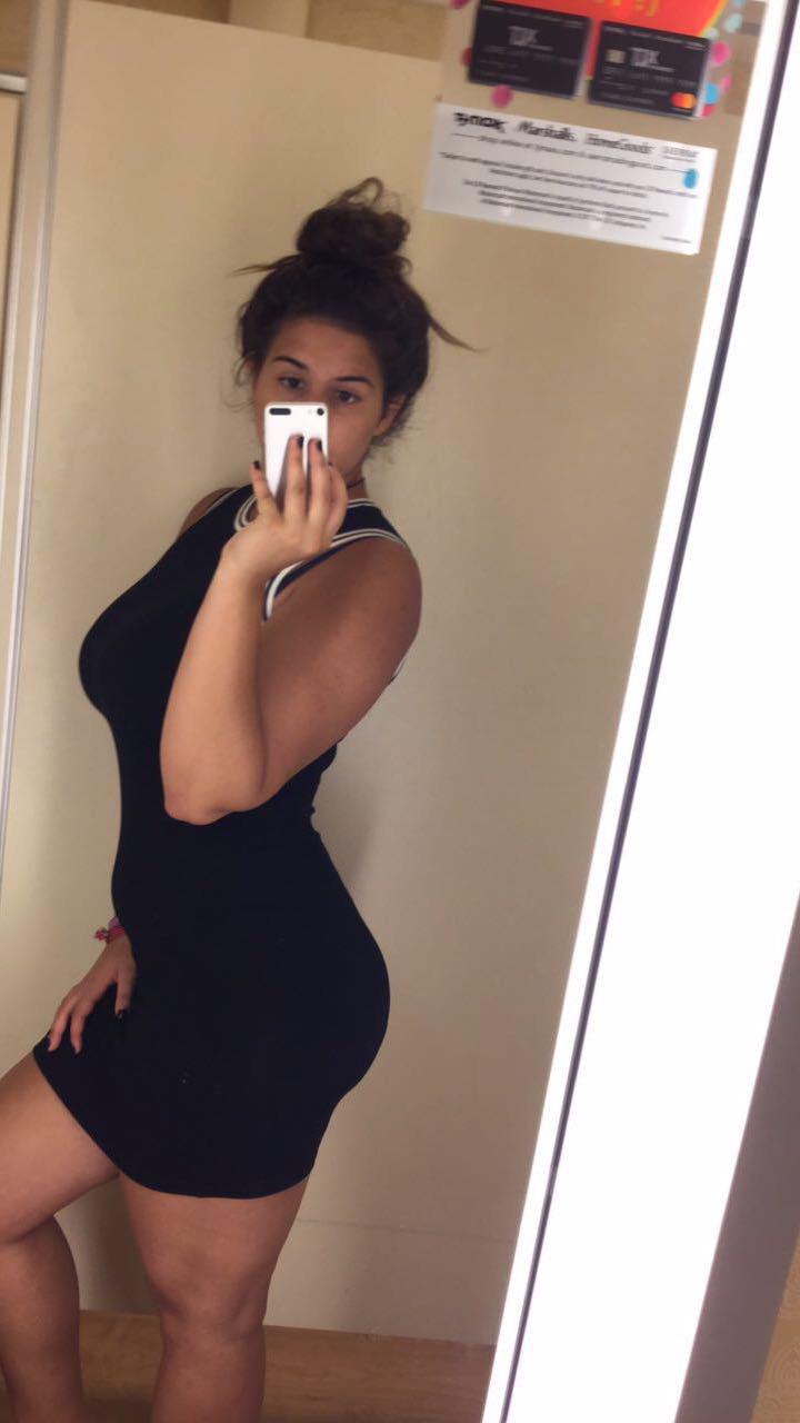 Baddie with a fatty | Scrolller