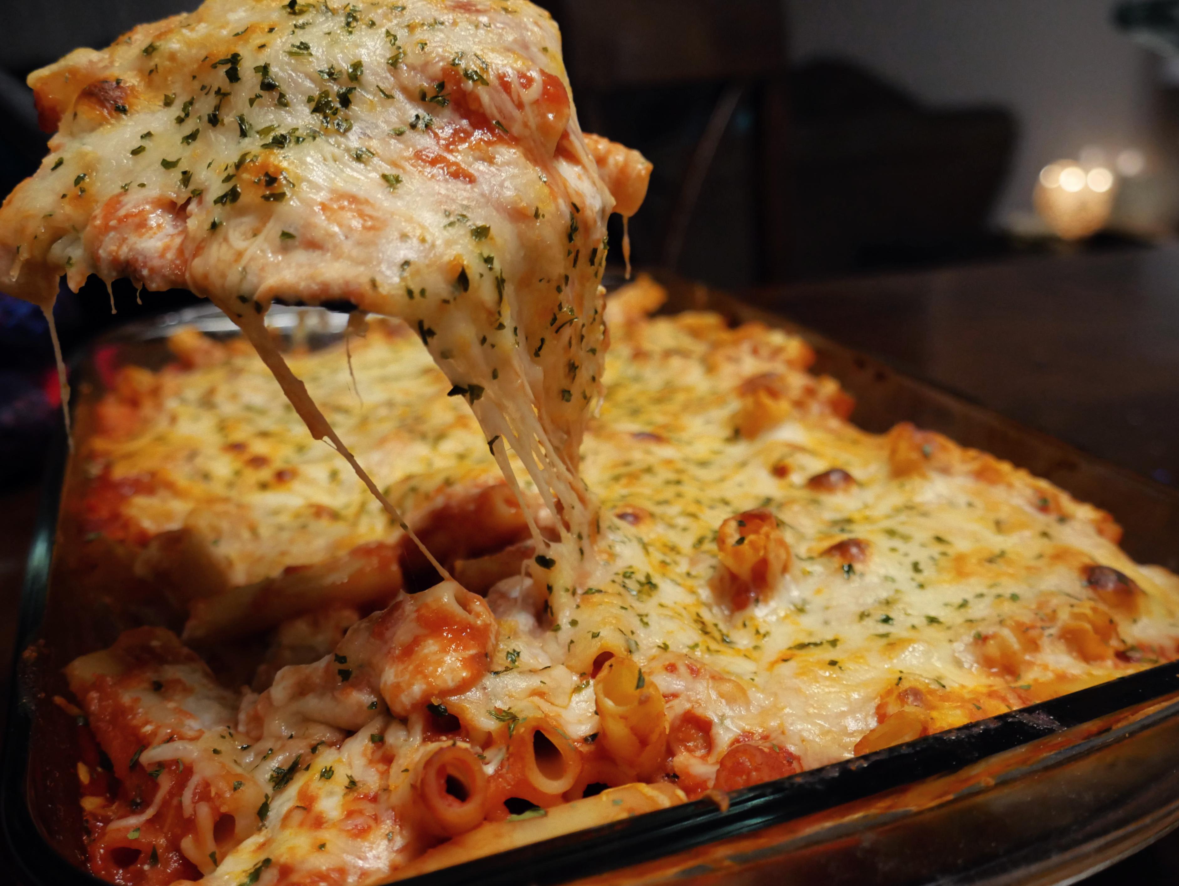 Baked Ziti. Mmm cheese. | Scrolller