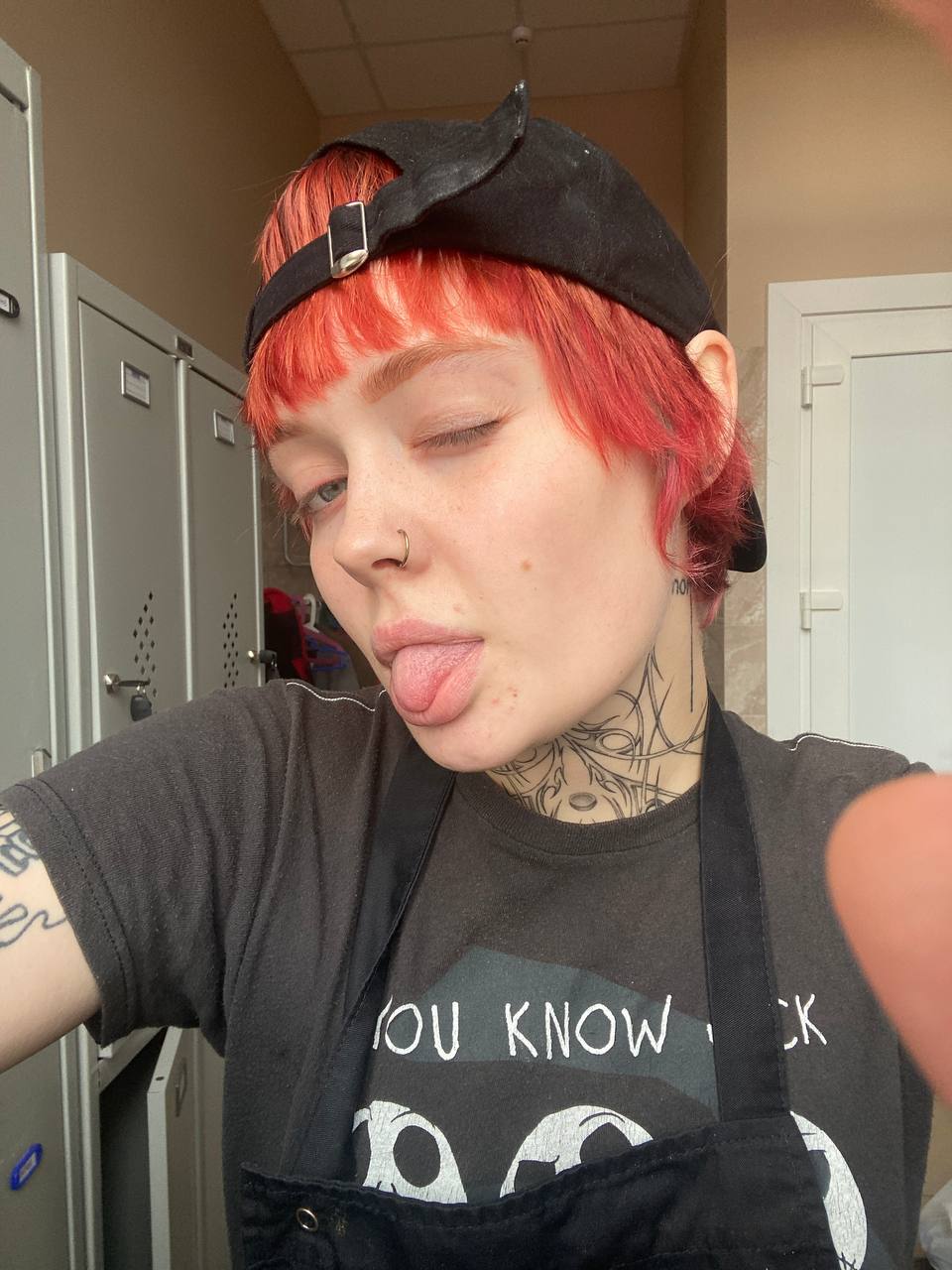 Baking cakes today | Scrolller