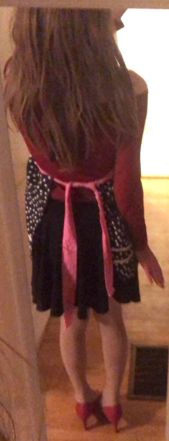 Baking in an apron and heels is so much more fun! | Scrolller