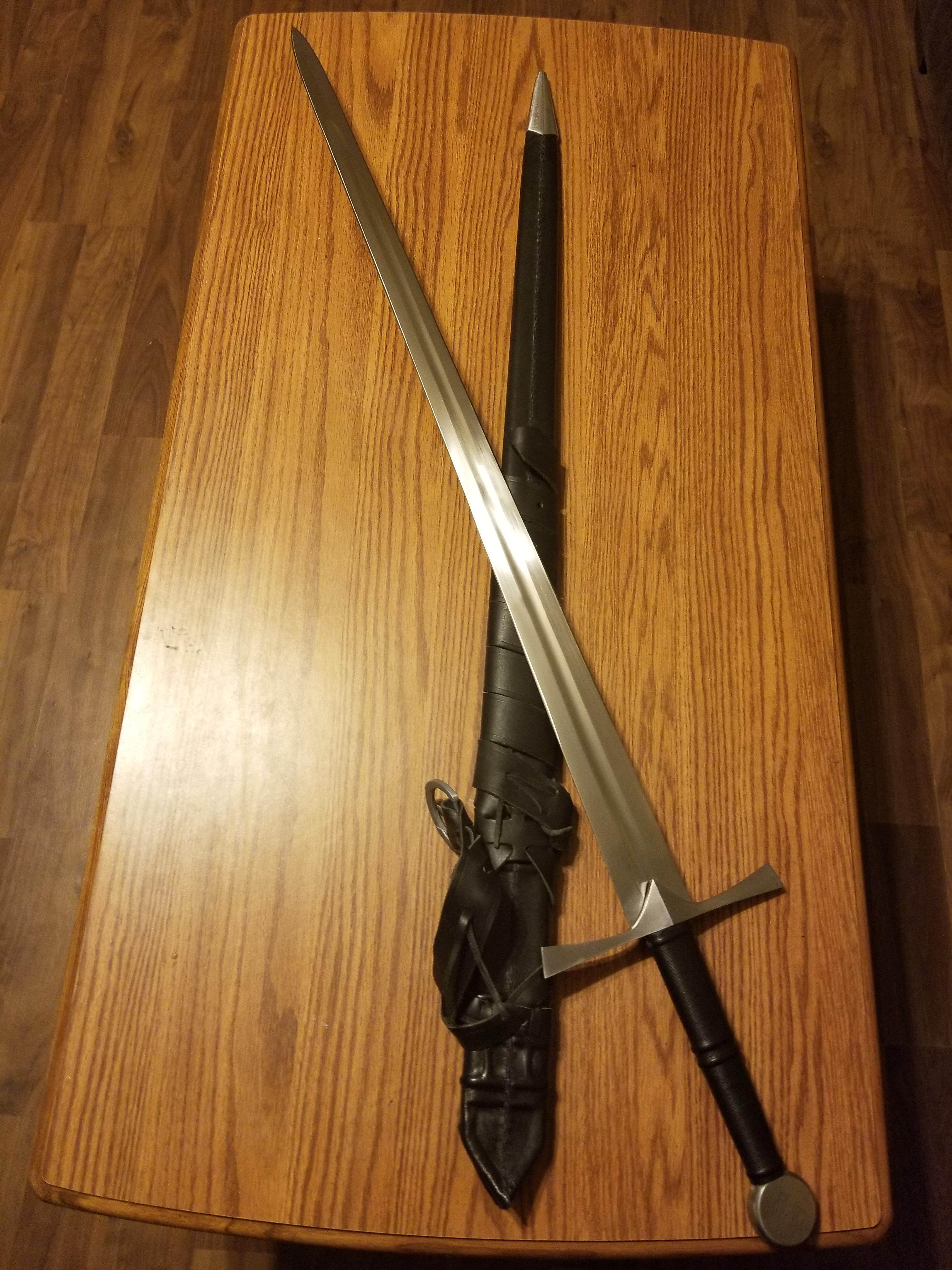 Balaur Arms - 14th Century Longsword | Scrolller