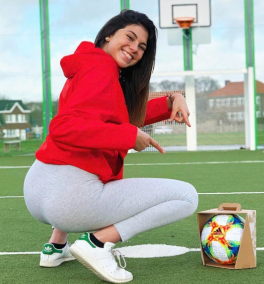 Ball play | Scrolller