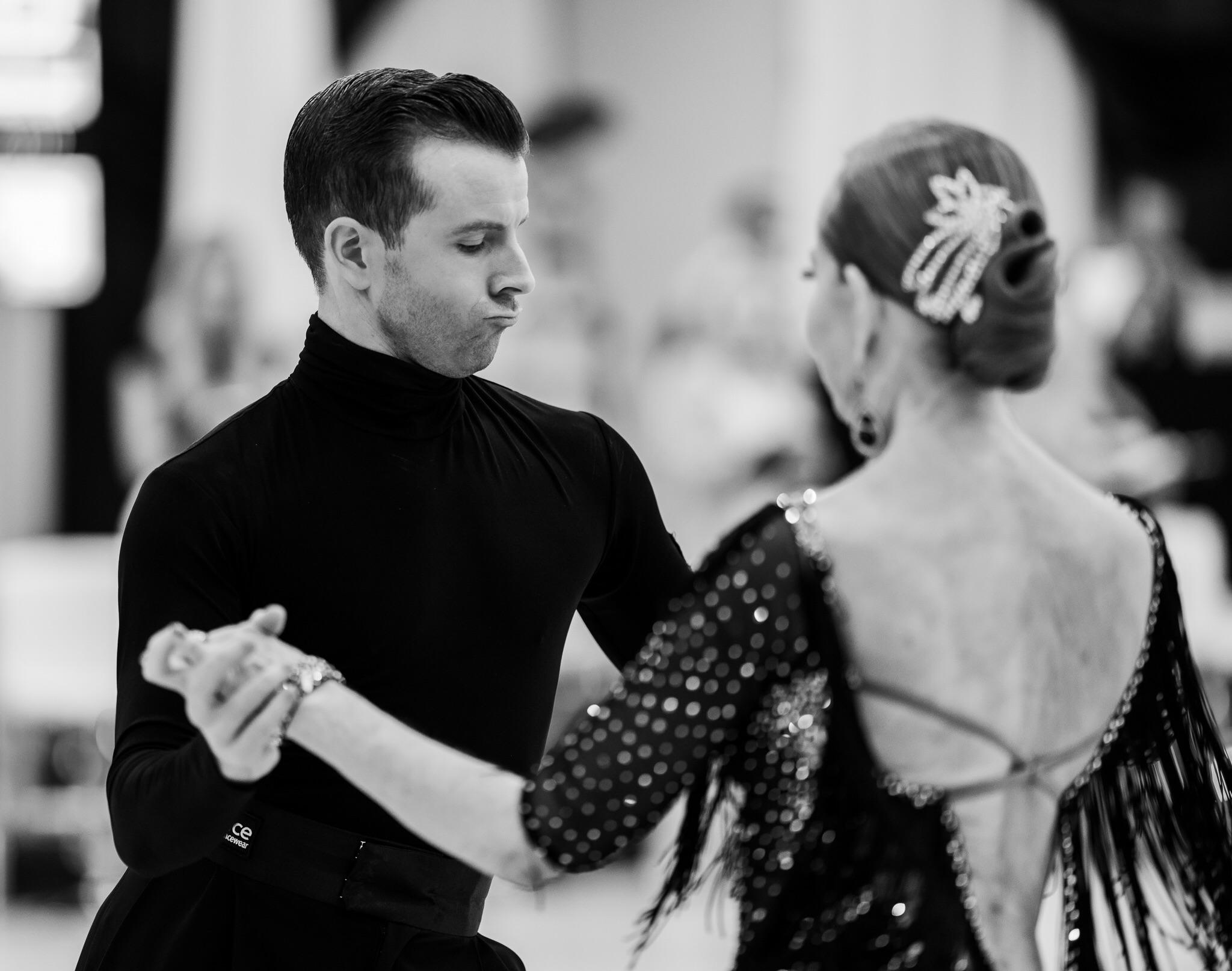 Ballroom. X100V | Scrolller