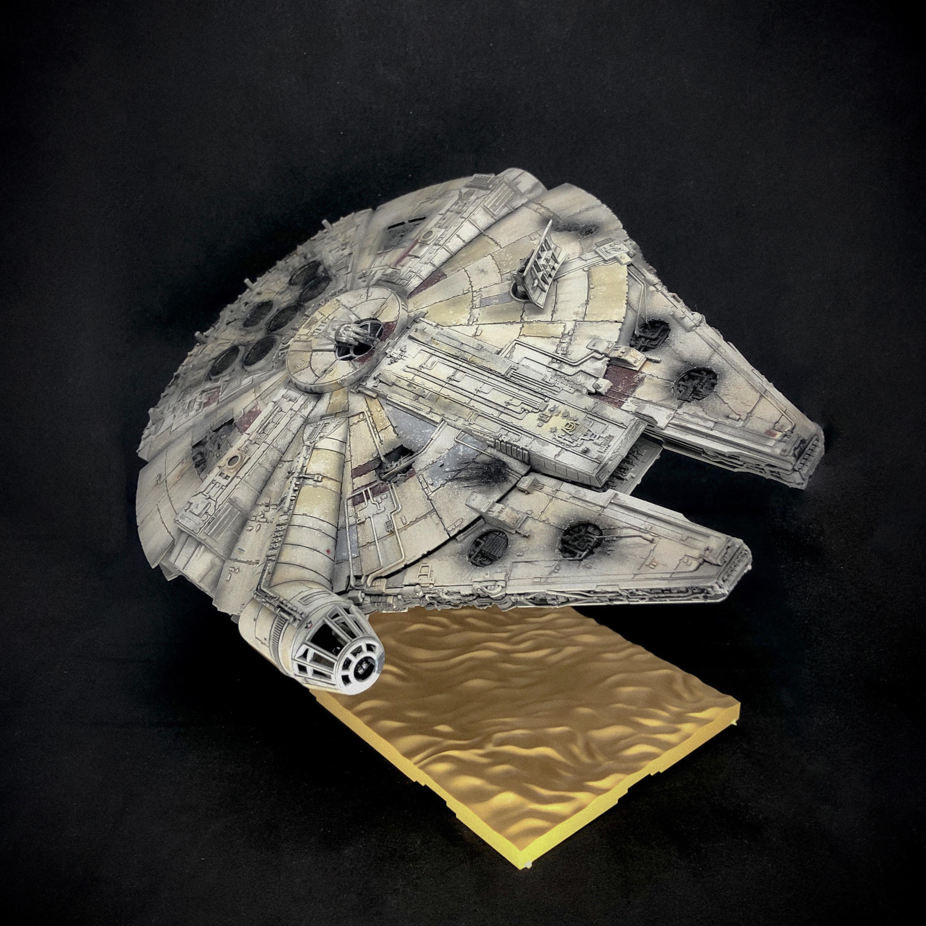 Bandai 1/144 Force Awakens Millennium Falcon commission I just finished up – such a great kit ...