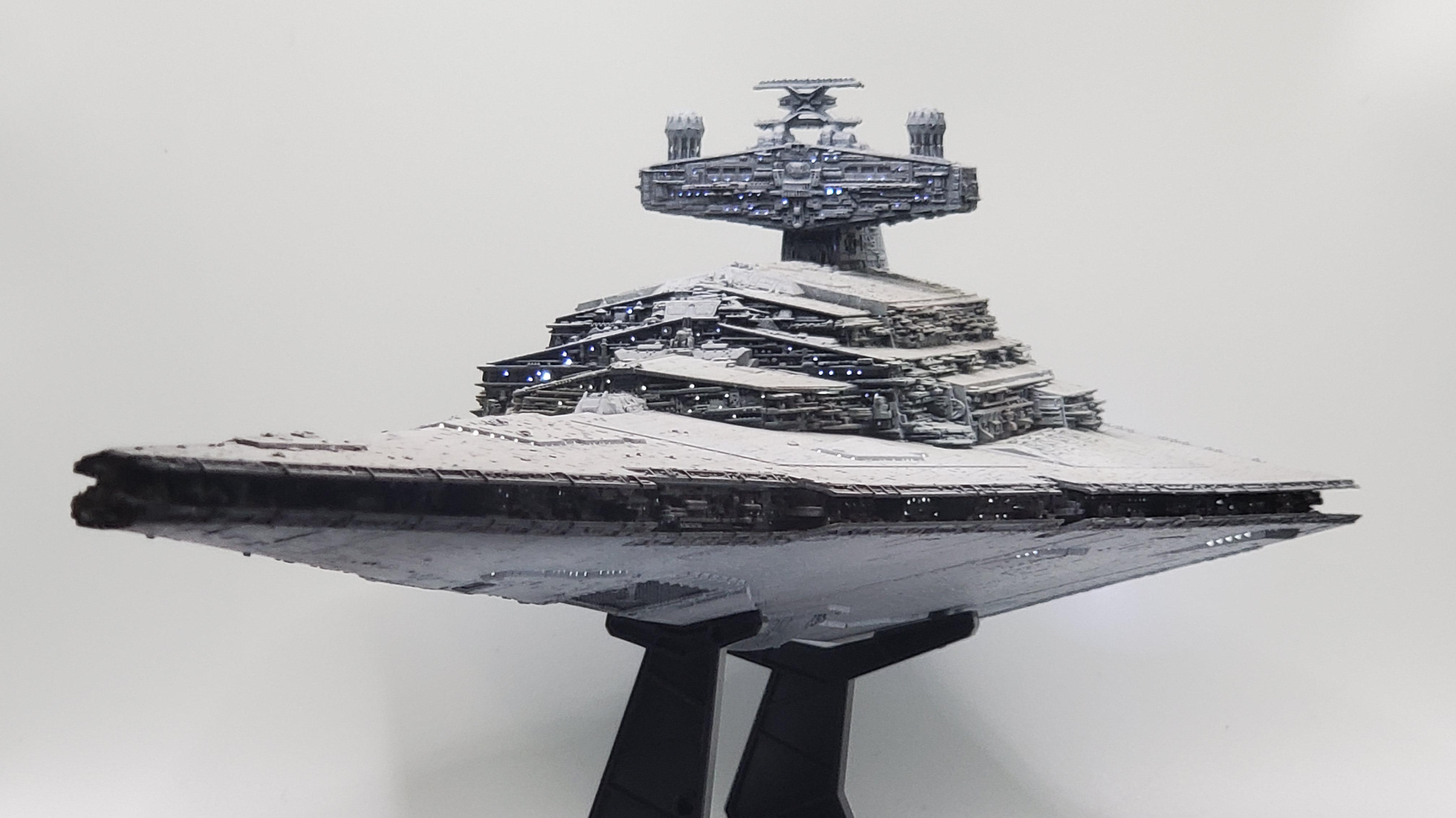 Bandai 1/5000 Star Destroyer | Scrolller