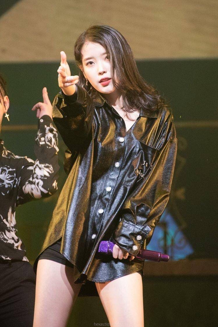 👉🏻 BANG! | Scrolller