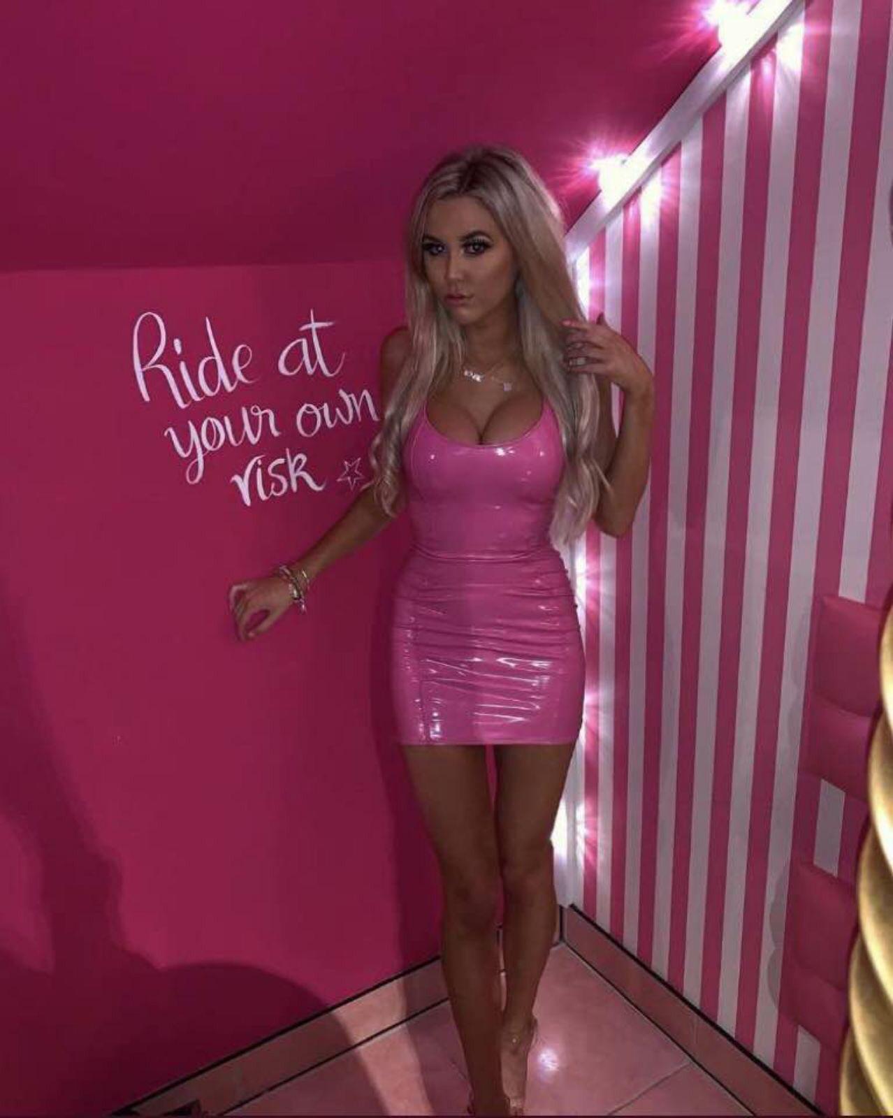 Barbie look | Scrolller