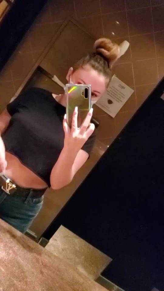 What are bathroom mirrors for if not for checking my girls out! | Scrolller