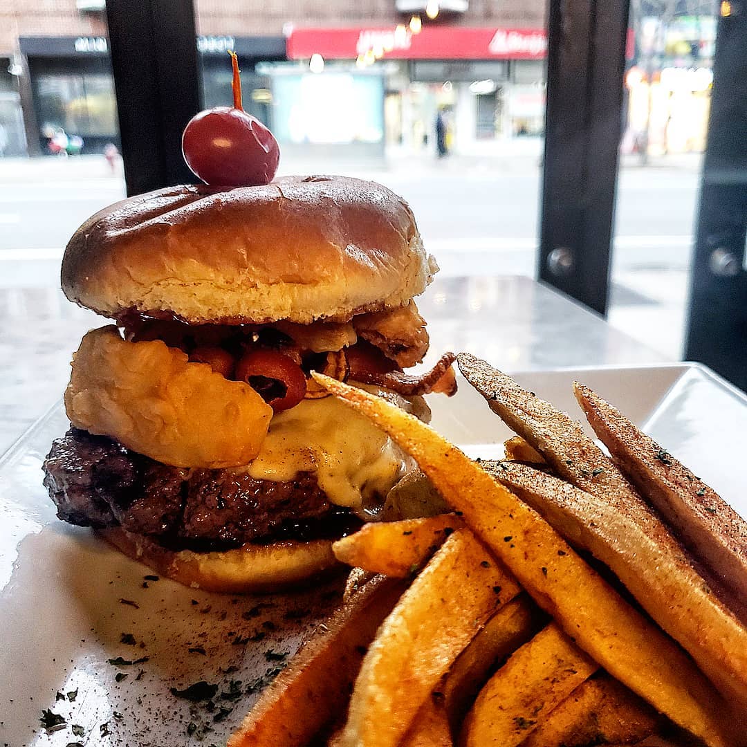 BBQ Bourbon Burger | Scrolller