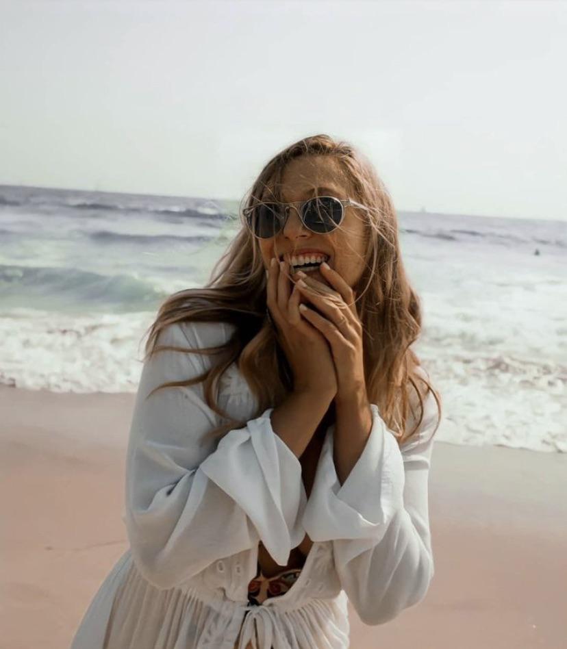 Beach Lizzie | Scrolller