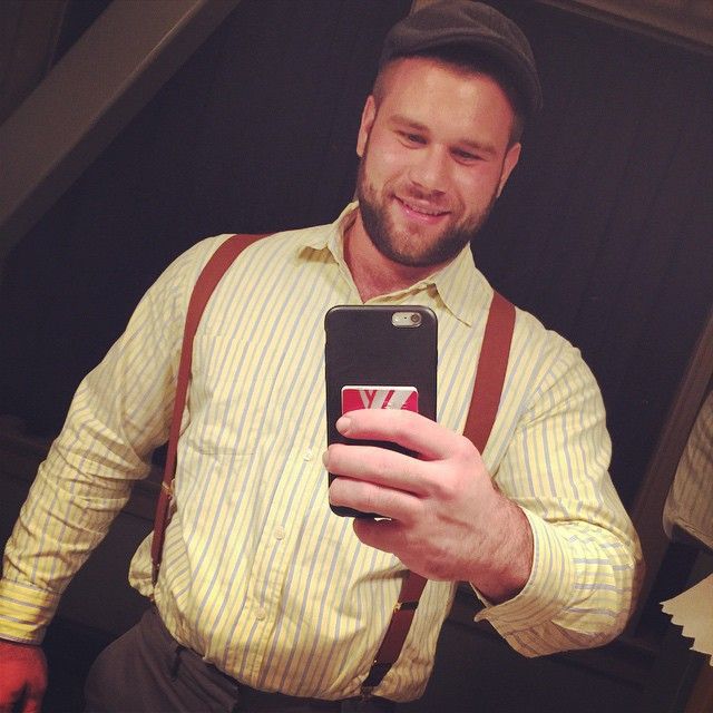 Bear daddy selfie | Scrolller