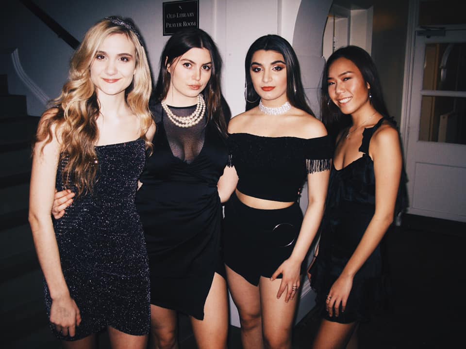 Beauties Scrolller
