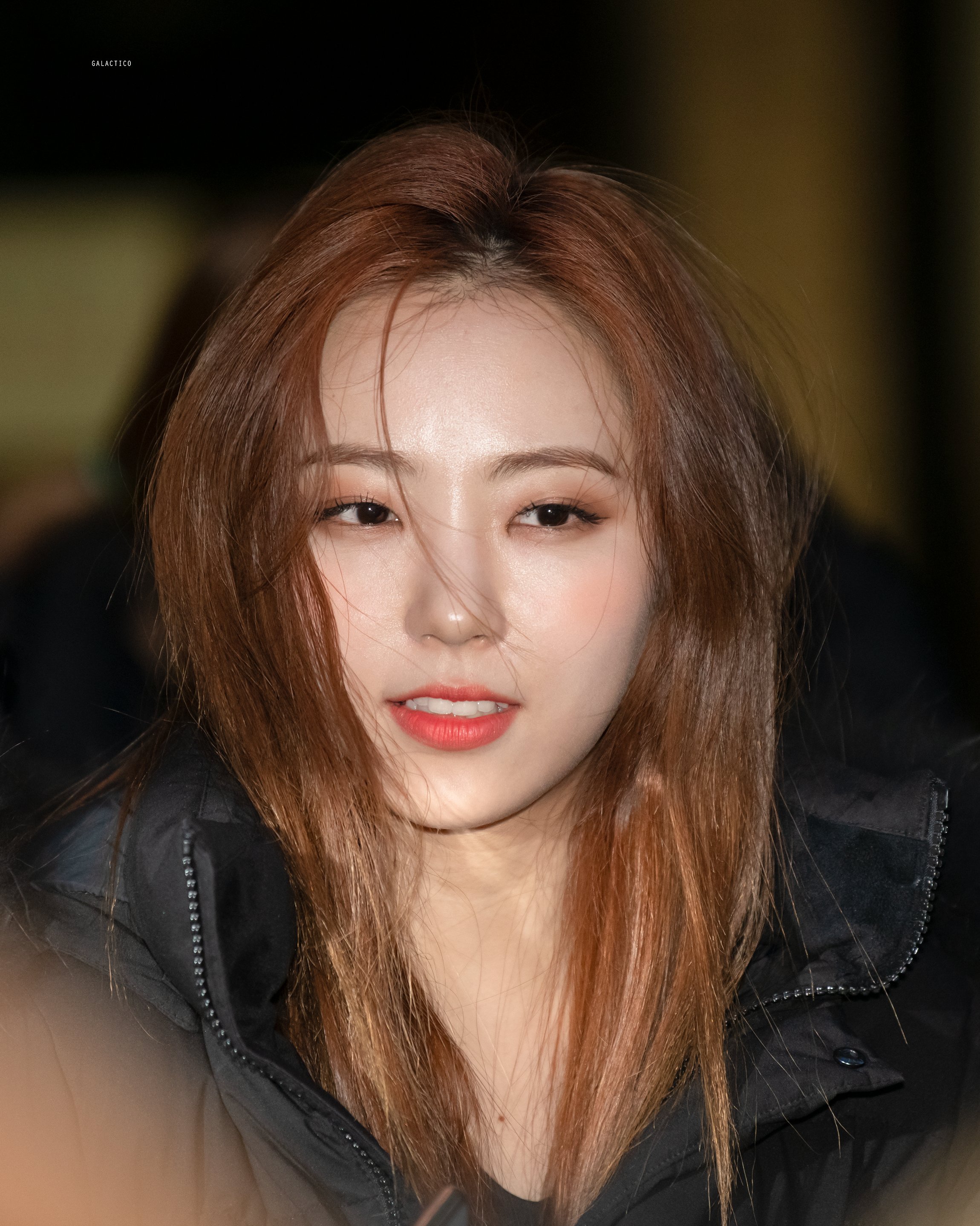 Beautiful and messy Hyeseong | Scrolller