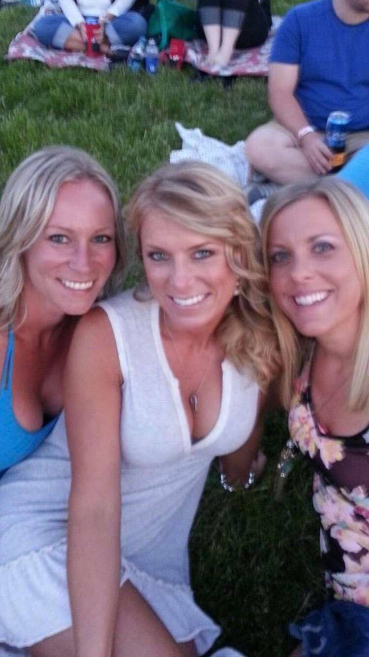 Blonde milfs | Scrolller