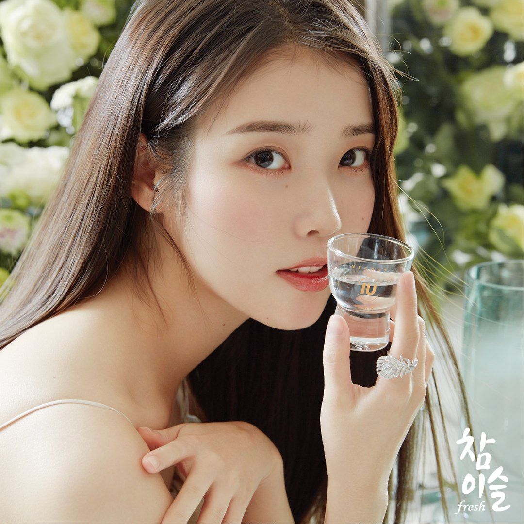 Beautiful IU 🥰 | Scrolller
