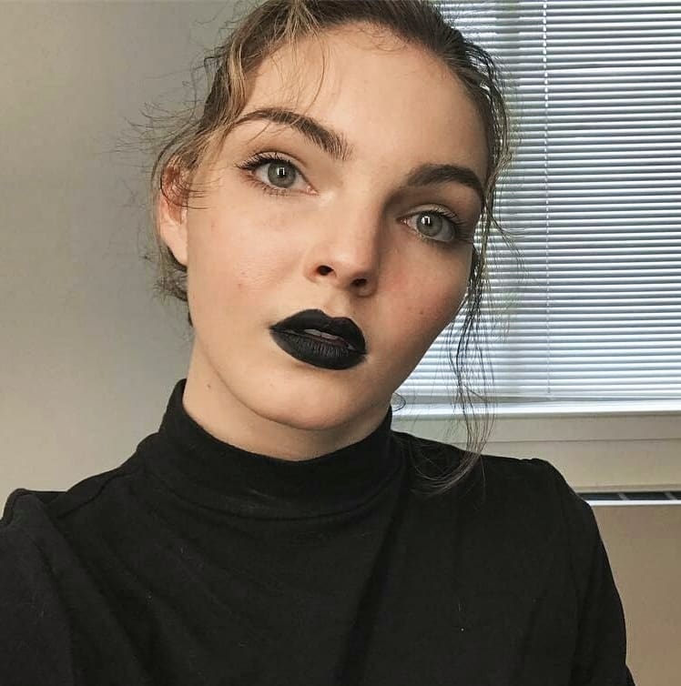 Beautiful Lips | Scrolller