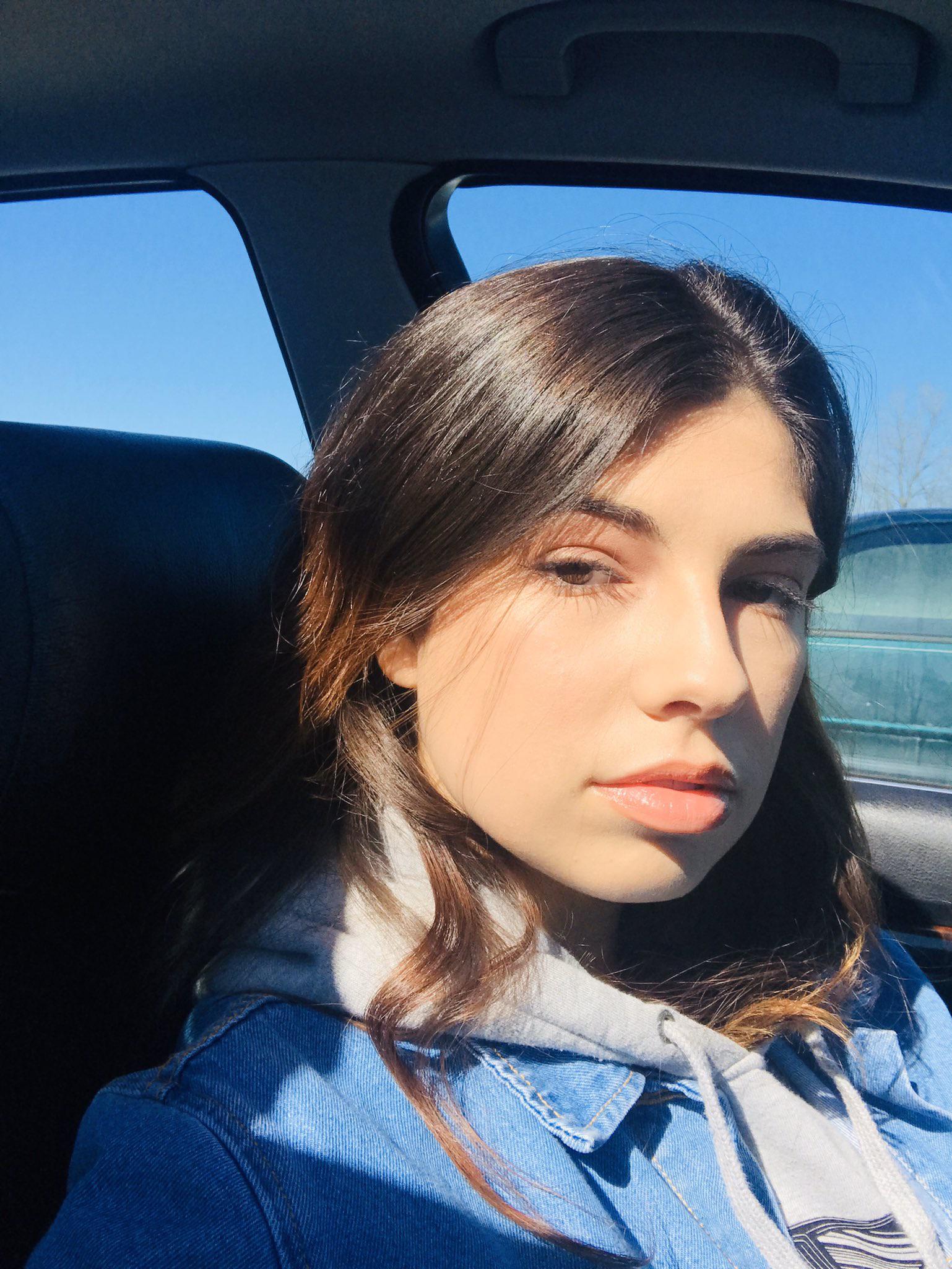 Beautiful pt2 | Scrolller