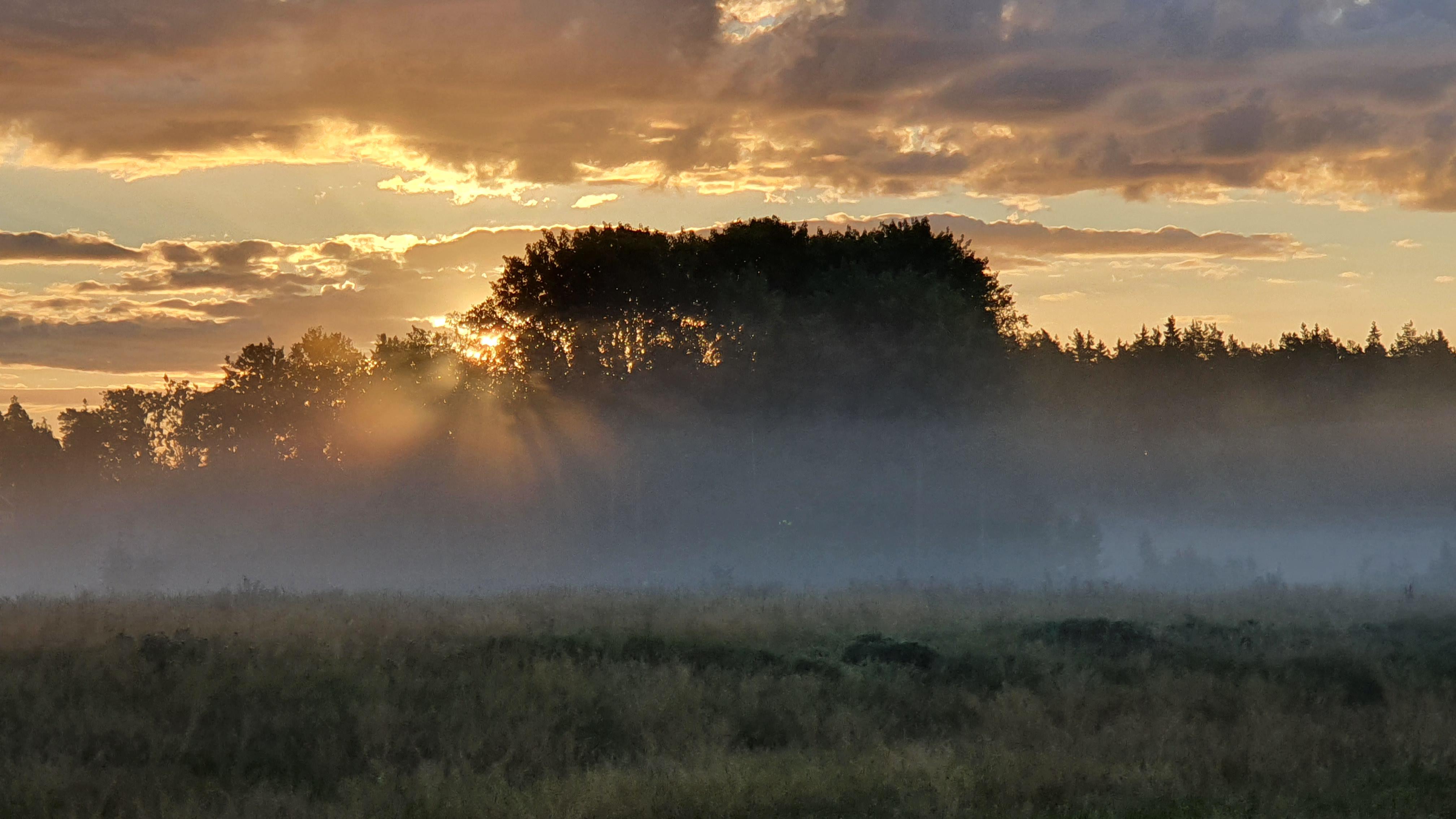Beautiful sunrise🇫🇮 | Scrolller