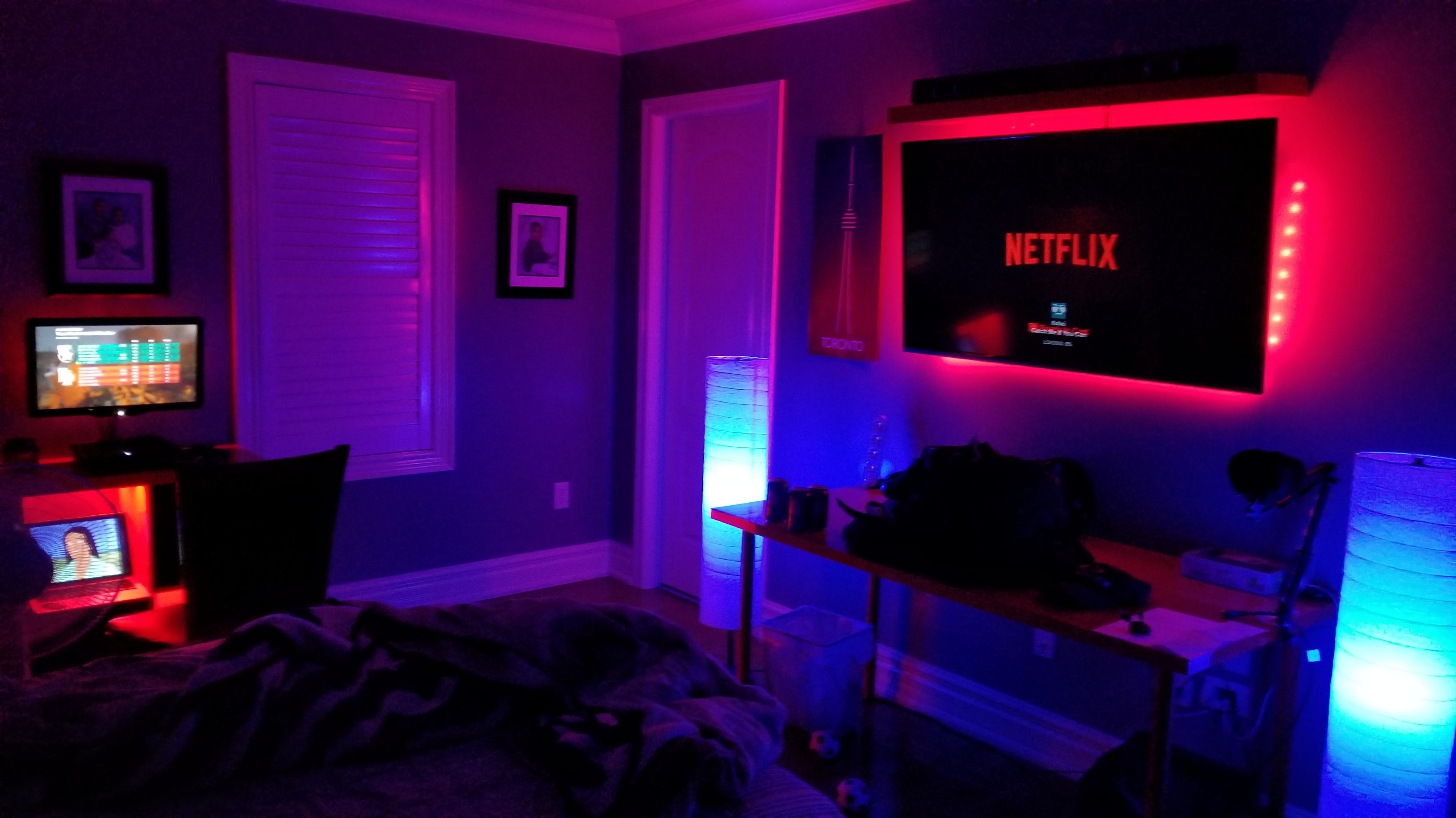 Bedroom Hue Setup | Scrolller