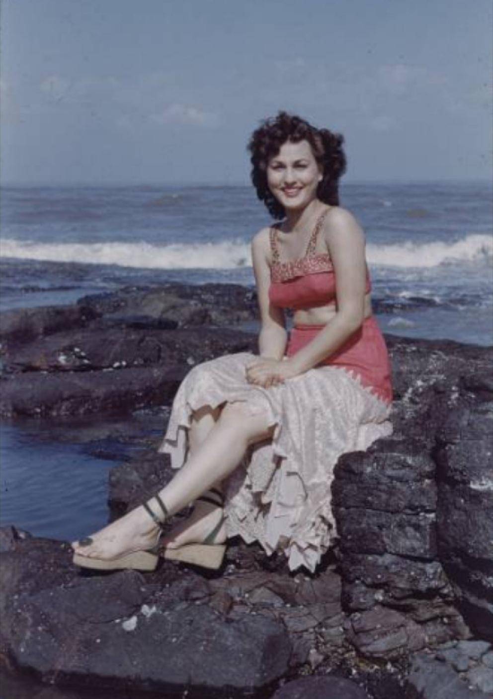 Begum para on the beach 1951 | Scrolller