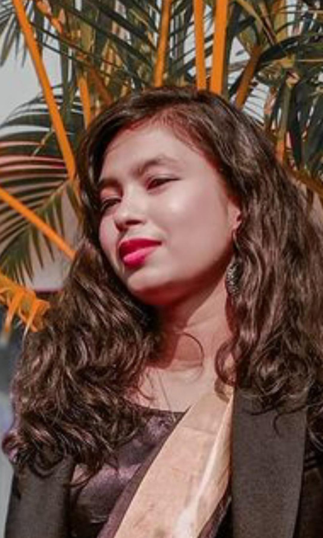 Behen f(19)...wwyd? | Scrolller