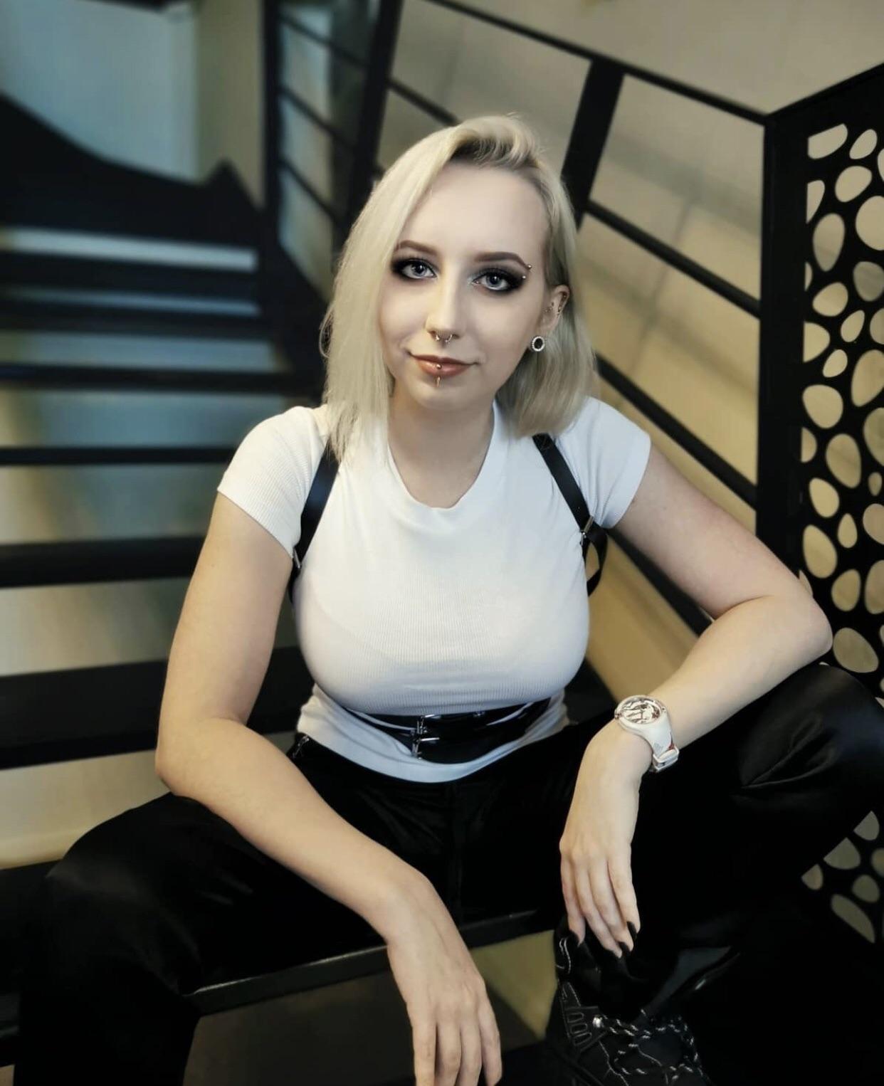 Belgian Babe | Scrolller