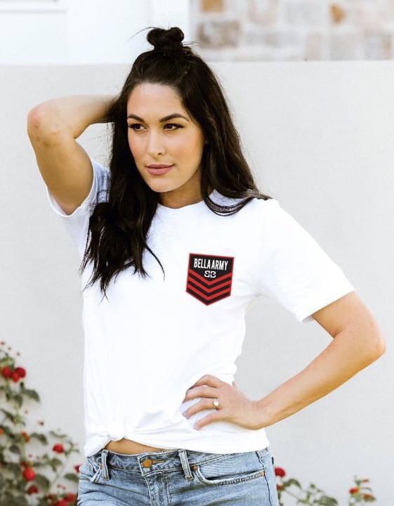 Bella Army | Scrolller