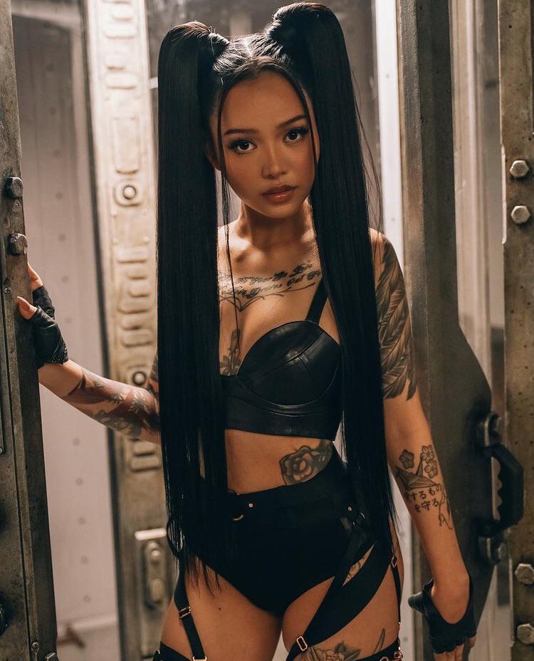 Bella Poarch | Scrolller