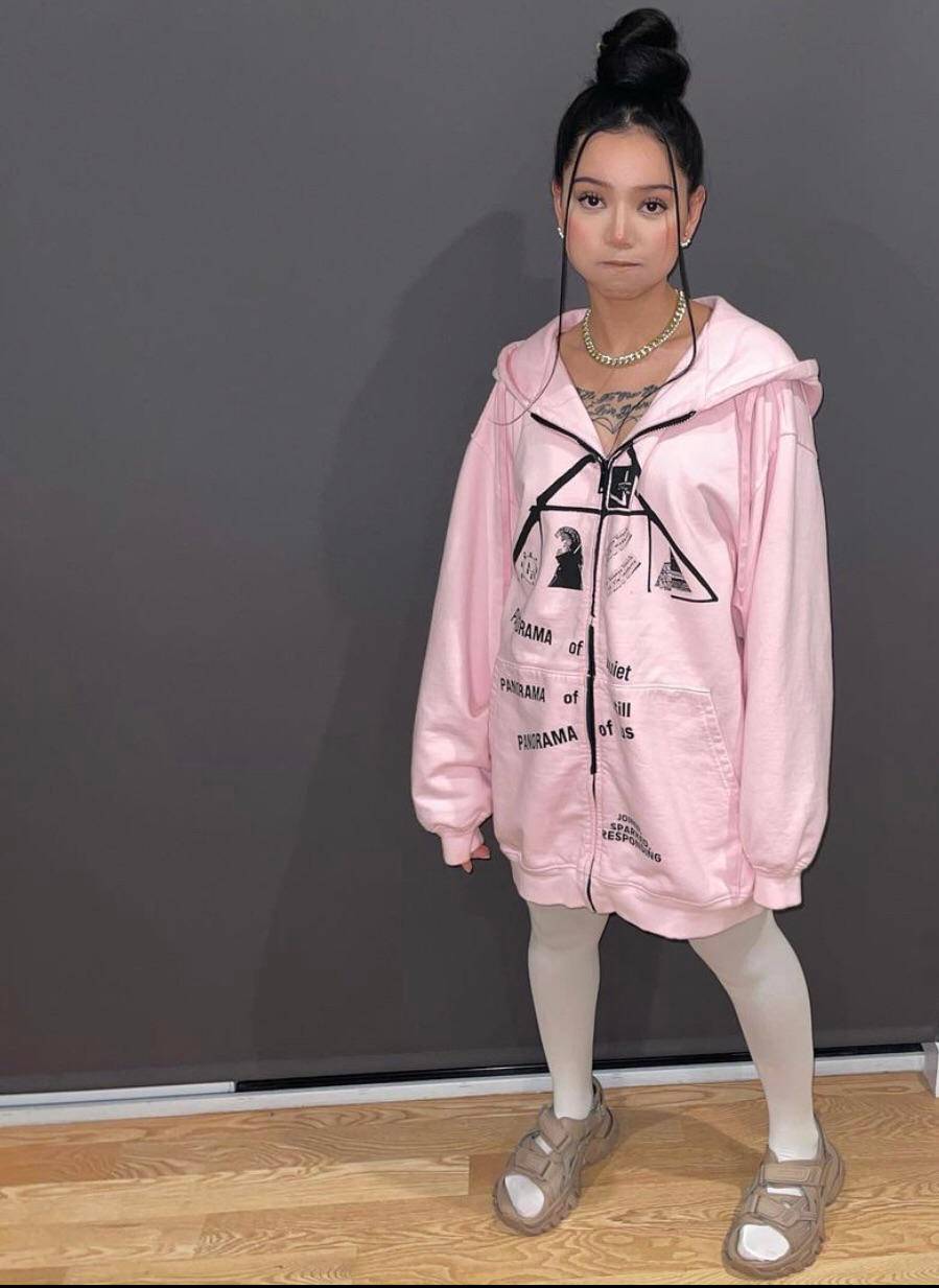 Bella Poarch | Scrolller