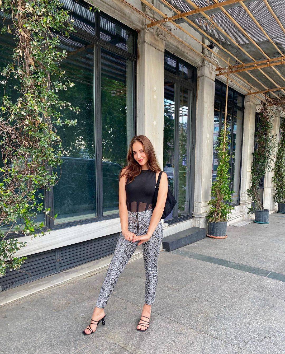 Berna Keklikler | Scrolller