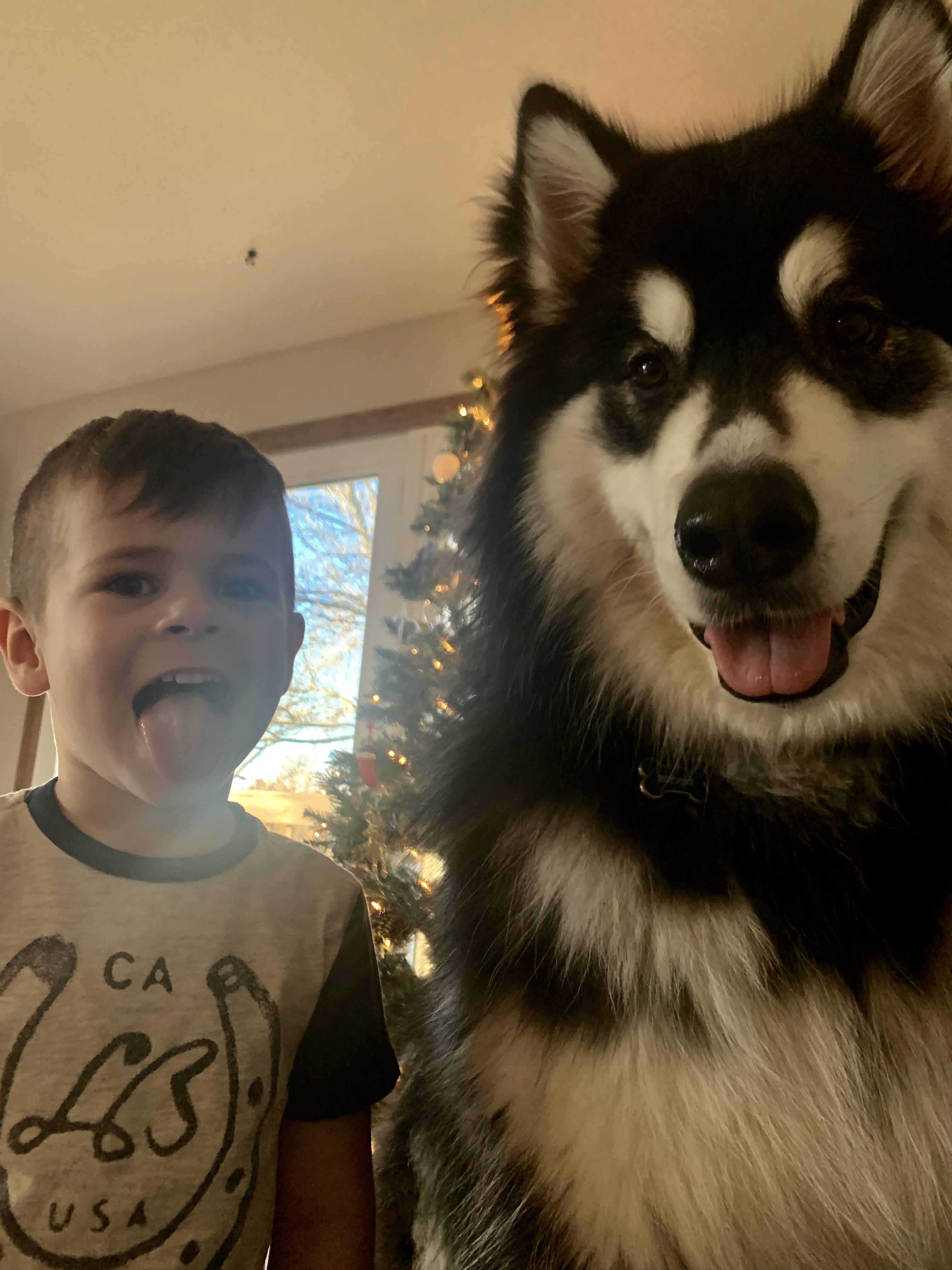 Best buds | Scrolller